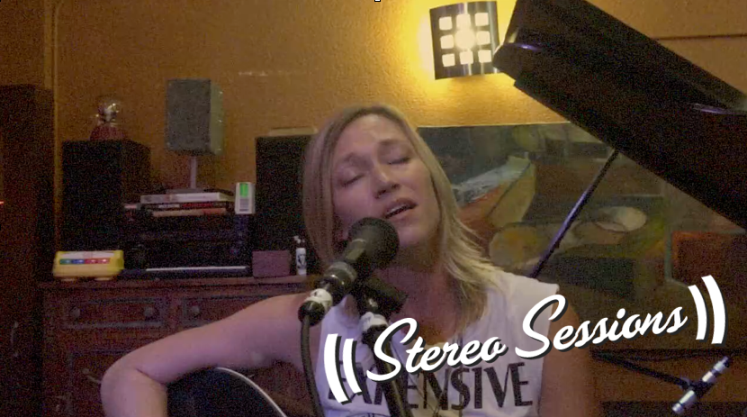 | Kat Hunter – “Smoke/Love/Call” – Stereo Sessions 14The Toy Box Studio